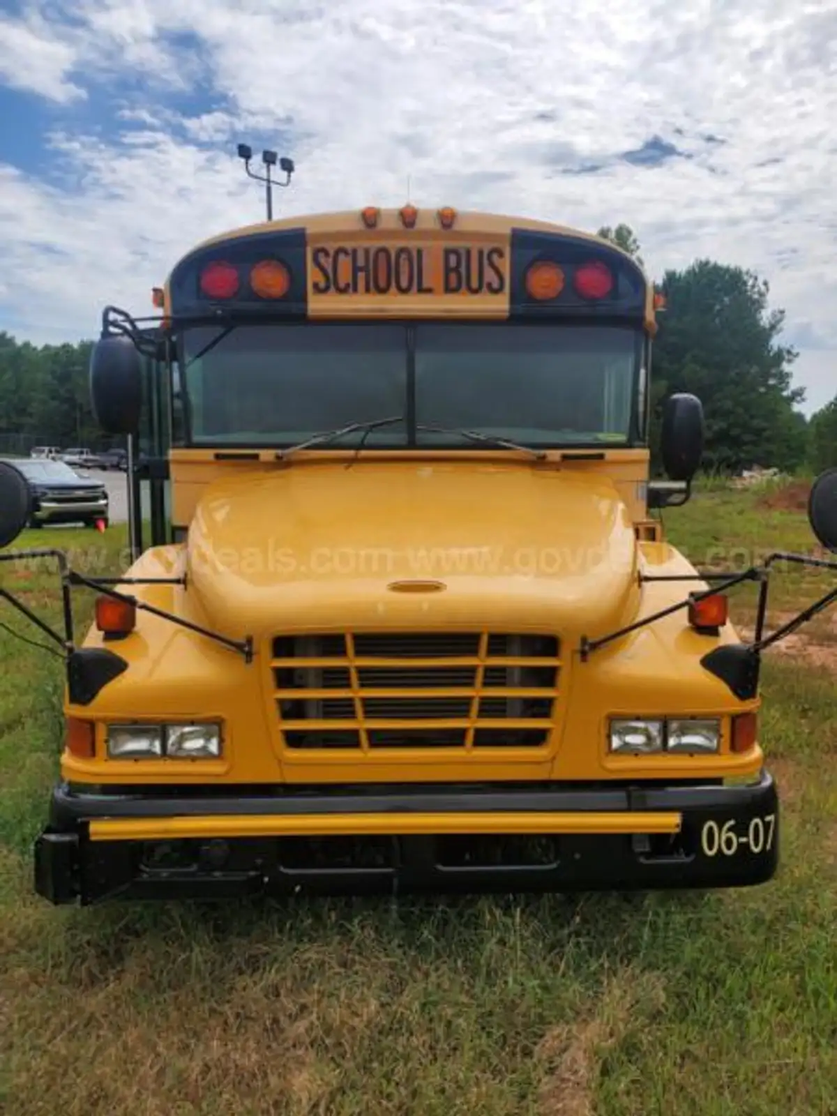 2006 Blue Bird Vision BUS, 7.2L L6 DIESEL. | AllSurplus