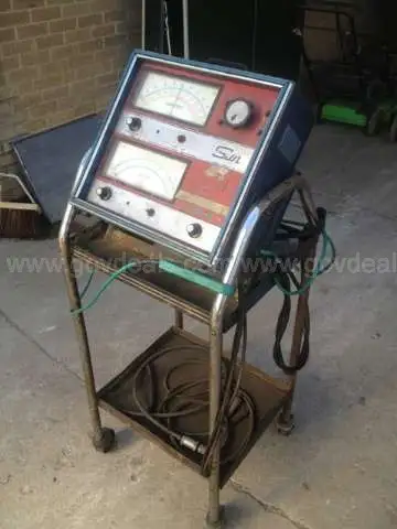 Sun VAT-40 alternator/battery tester on cart #1288 | GovDeals