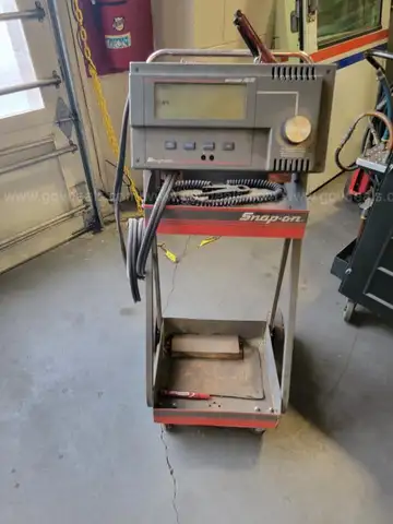 Snap-on MT3760 Heavy Duty AVR Battery Load Tester | AllSurplus