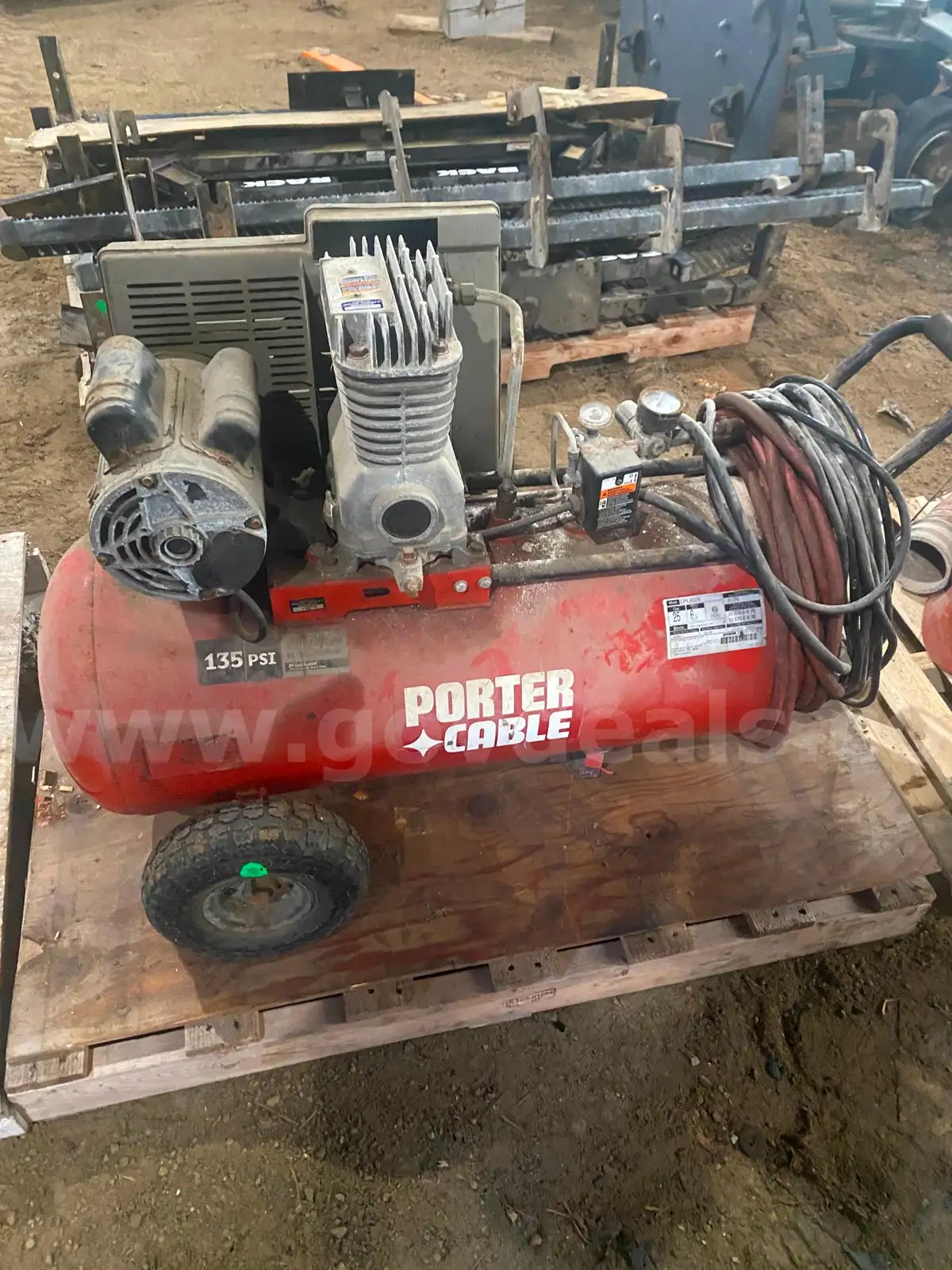 Portable Air Compressor, 25 Gallon | AllSurplus