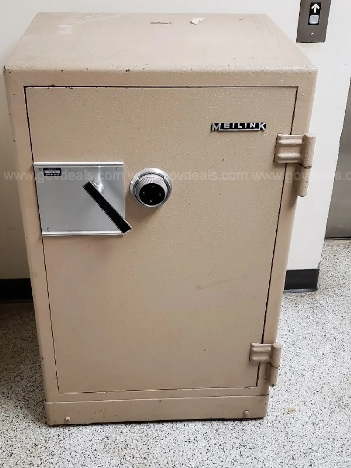 Meilink Safe | AllSurplus