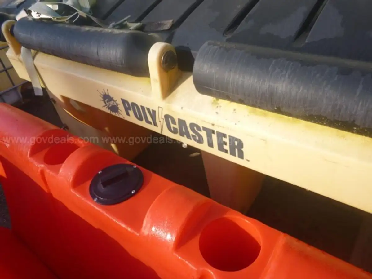 Fisher Poly Caster Salt Box 1.5 cu yd | GovDeals