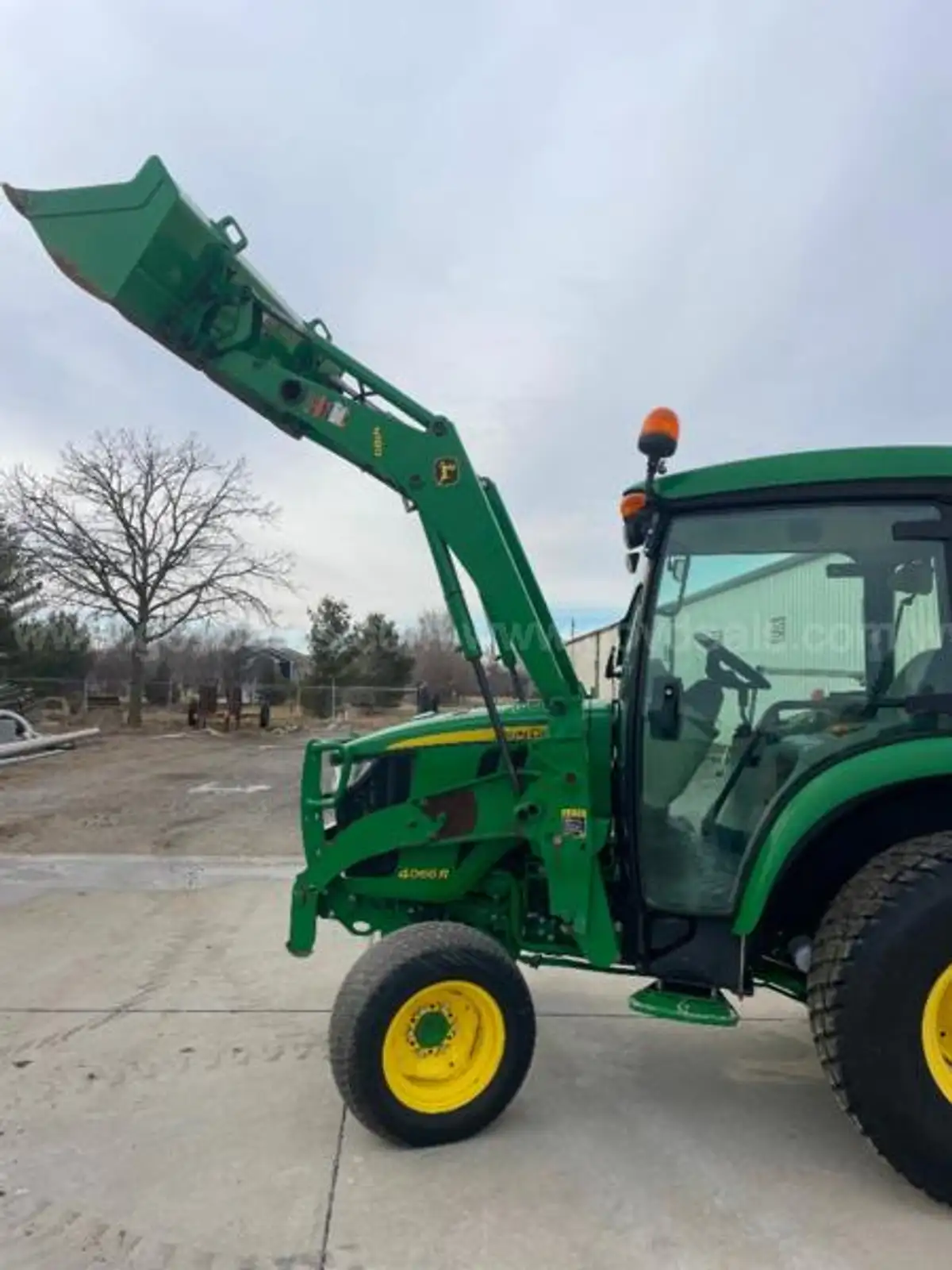 2015 John Deere 4066R Tractor with H180 Loader | AllSurplus