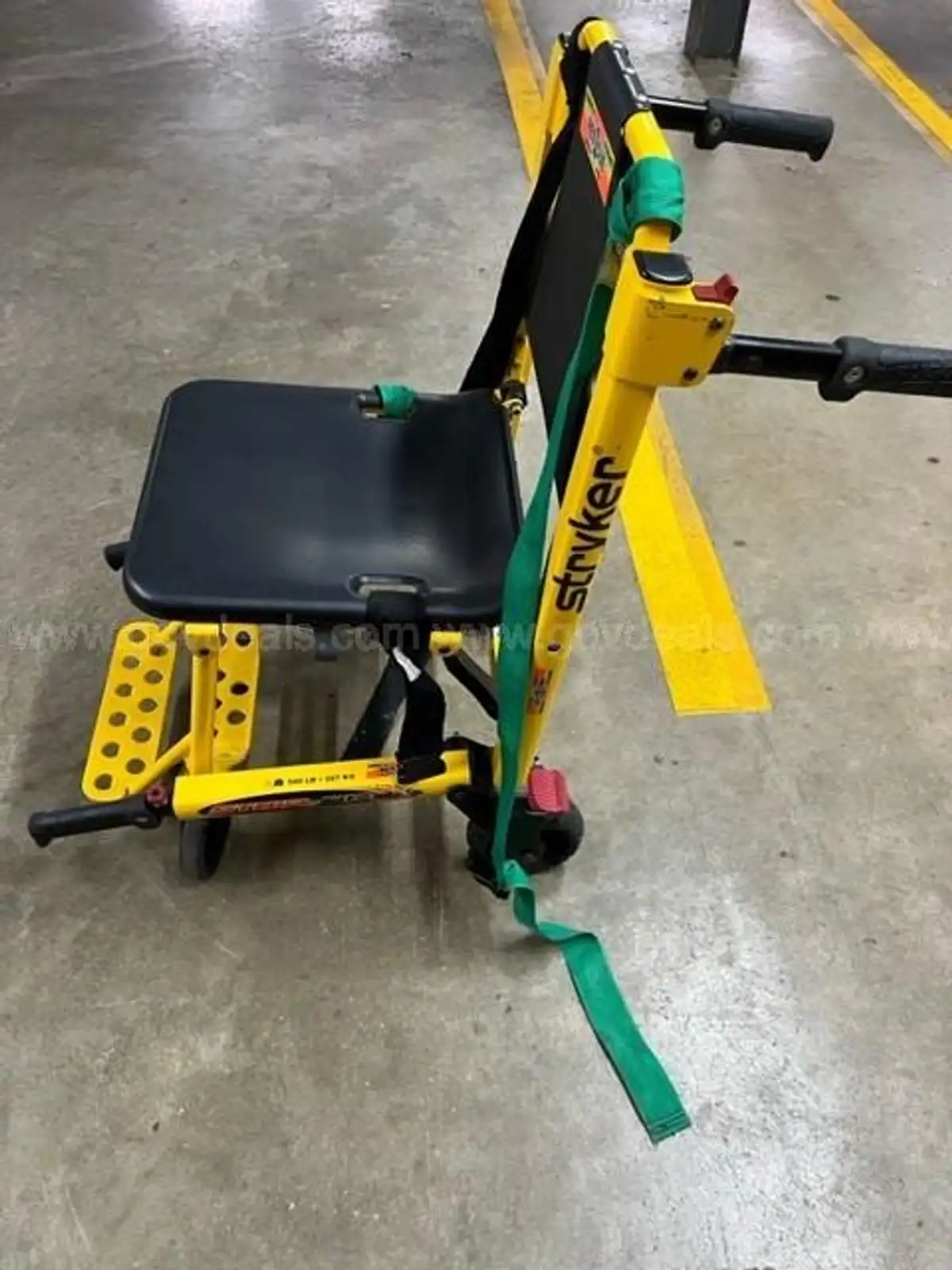 Stryker Pro 6251 Stair Chair | AllSurplus