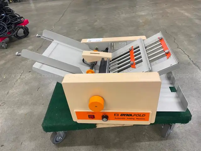 Dynafold DE-322 Automatic Paper Folding Machine | AllSurplus
