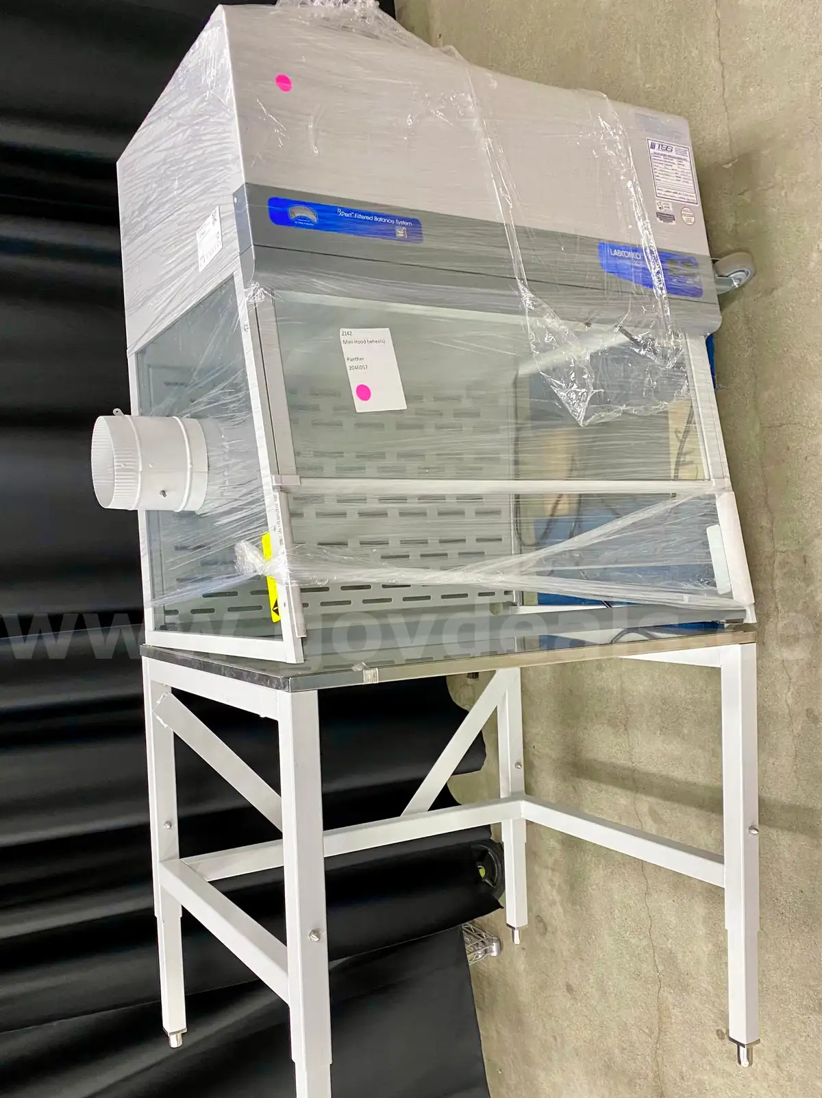 Filtered Balance Enclosure: Labconco XPERT Class I Hood (361-56 ...