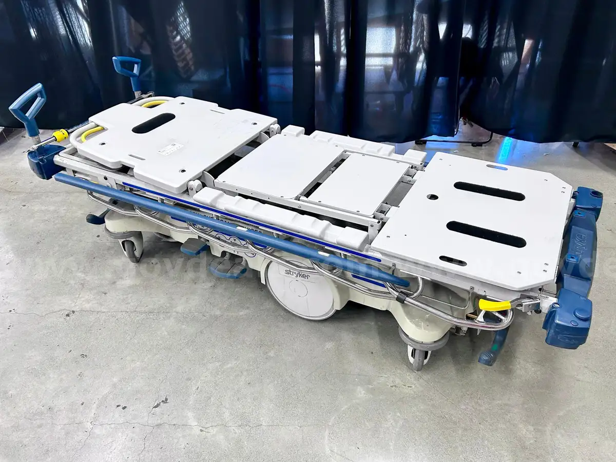 Stretcher: Stryker Big Wheel Glideaway (406-19) | AllSurplus