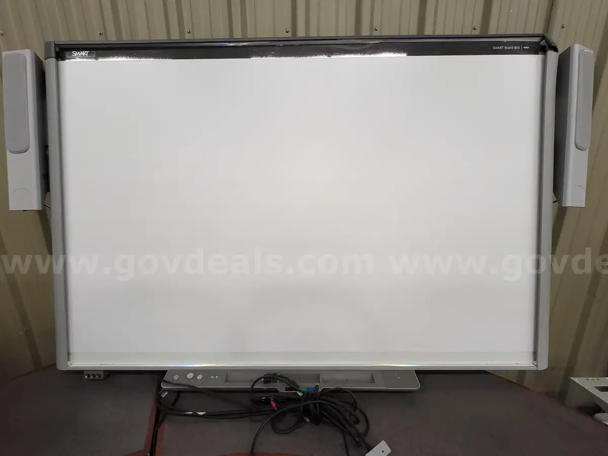 Smart Board 800 | GovDeals
