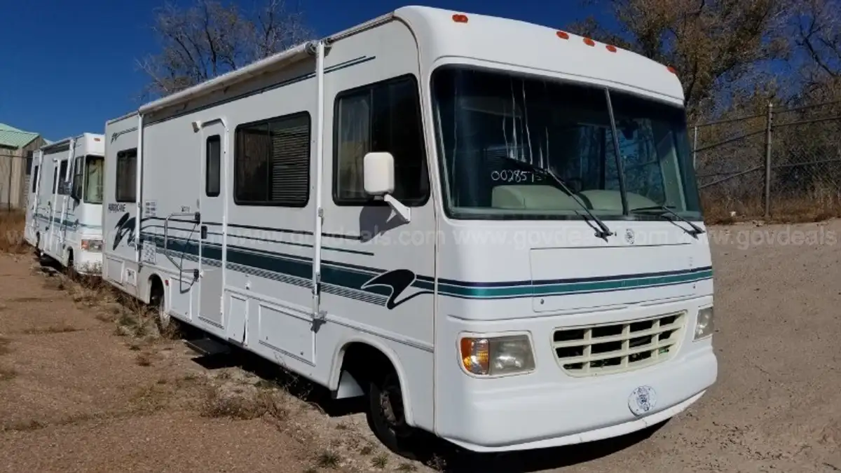 1996 Ford F-530 2WD MOTORHOME | GovDeals