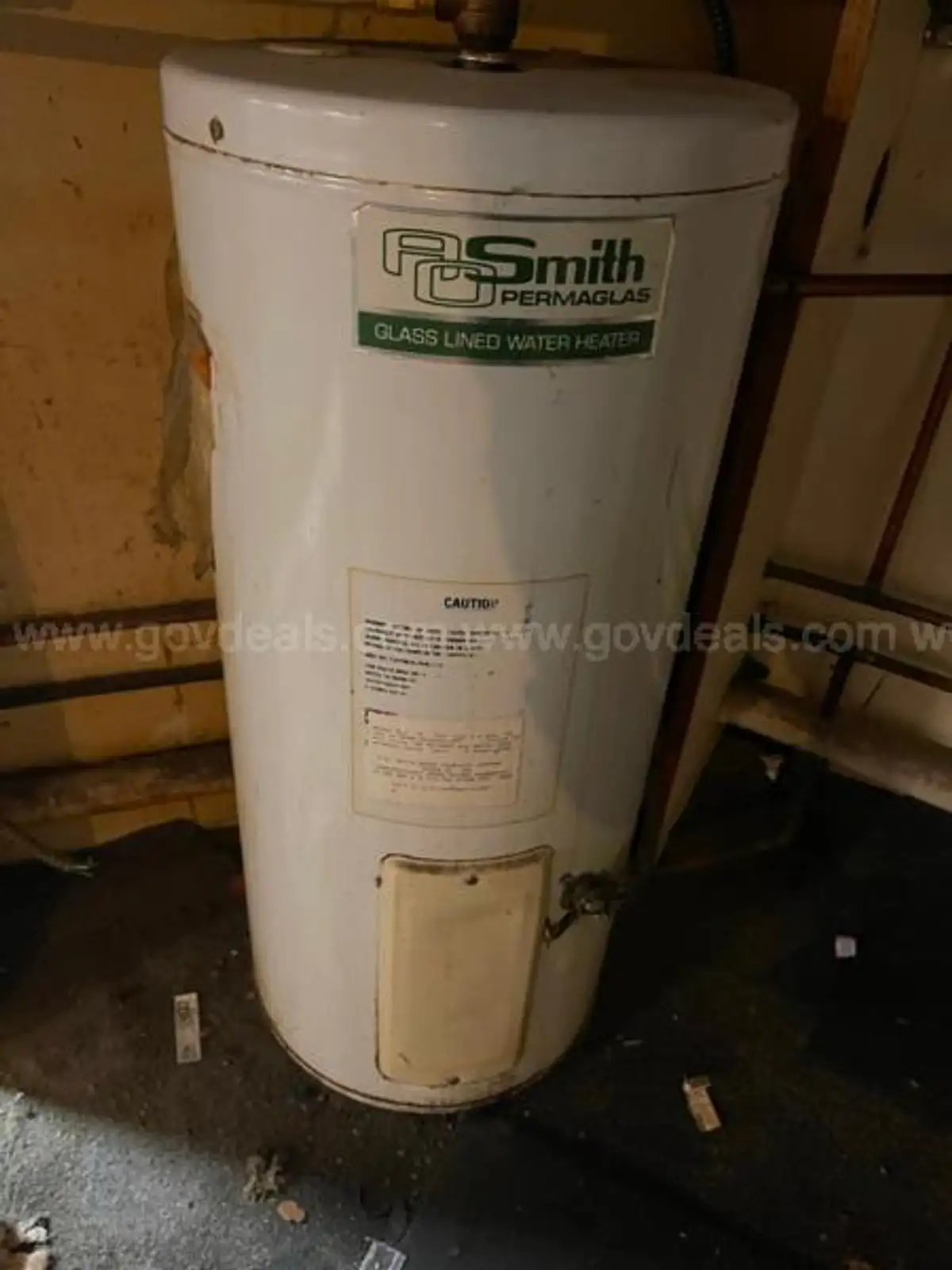 AO Smith Permaglas glass lined water heater | AllSurplus