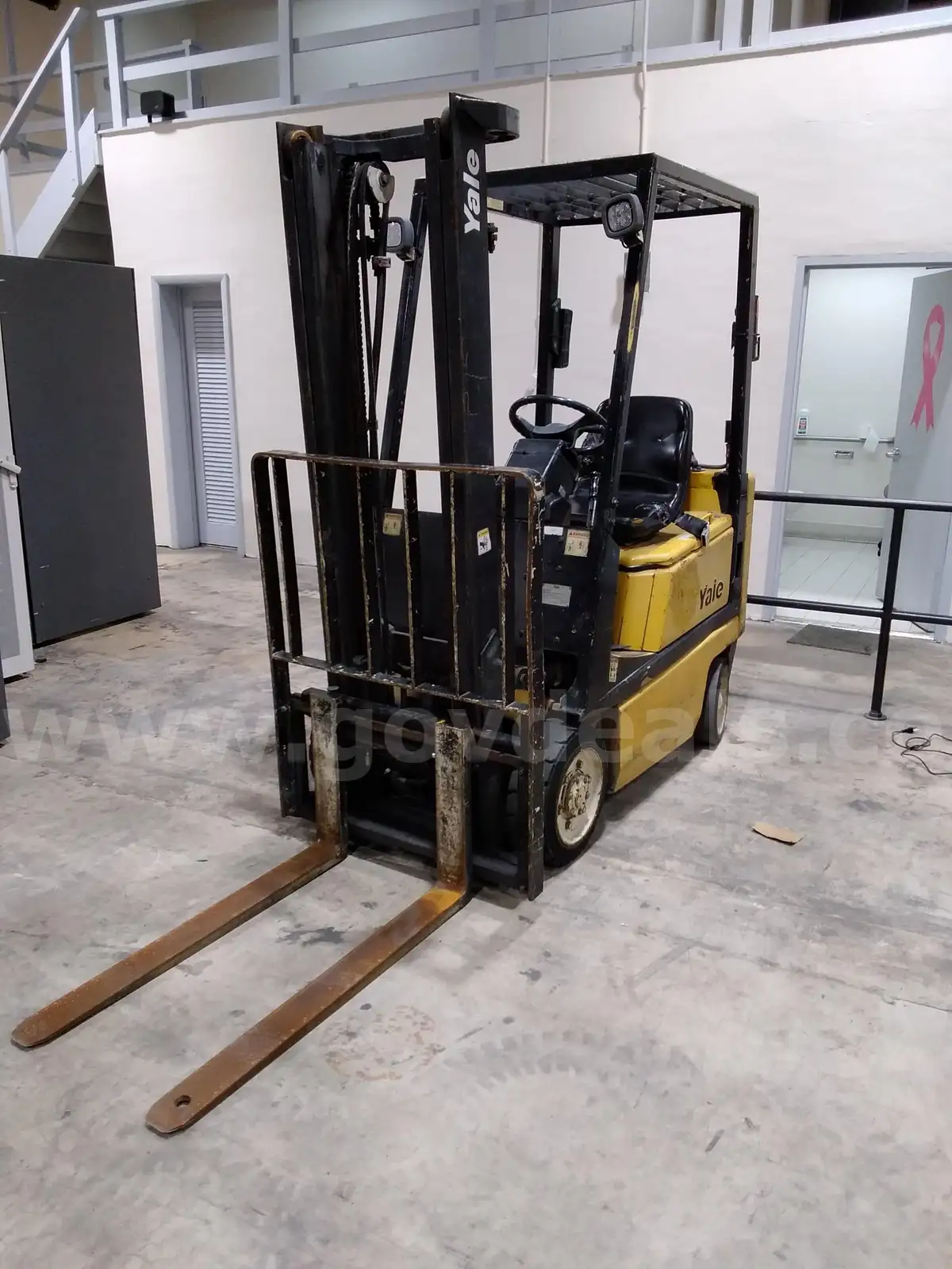 Yale forklift Model: GLC030AFNUAV084, powered by LP gas | GovDeals