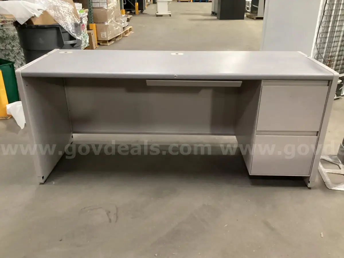 Steelcase Desk | AllSurplus