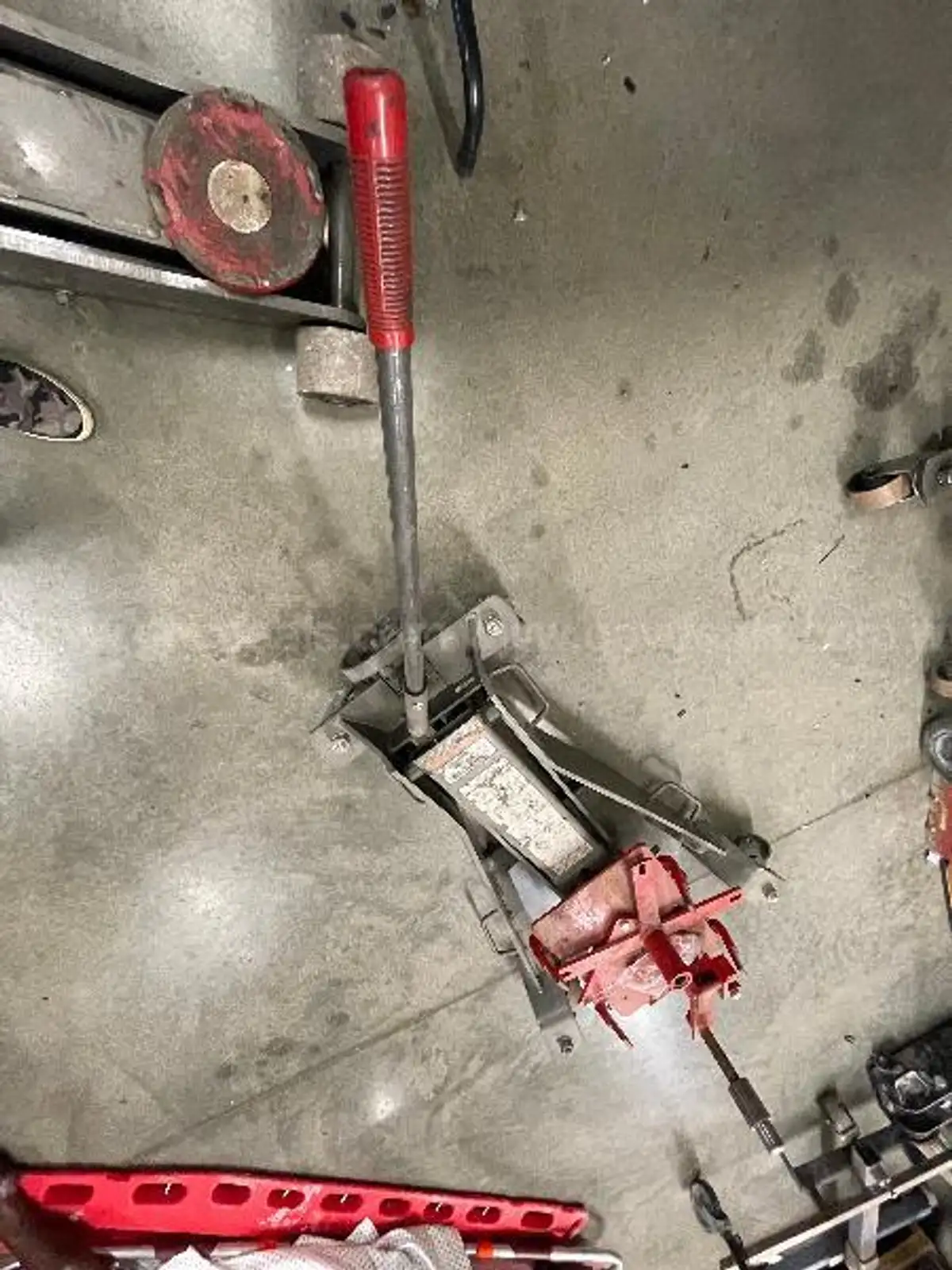 Gray Transmission Jack MM-2000 Multi-Matic #1 | AllSurplus