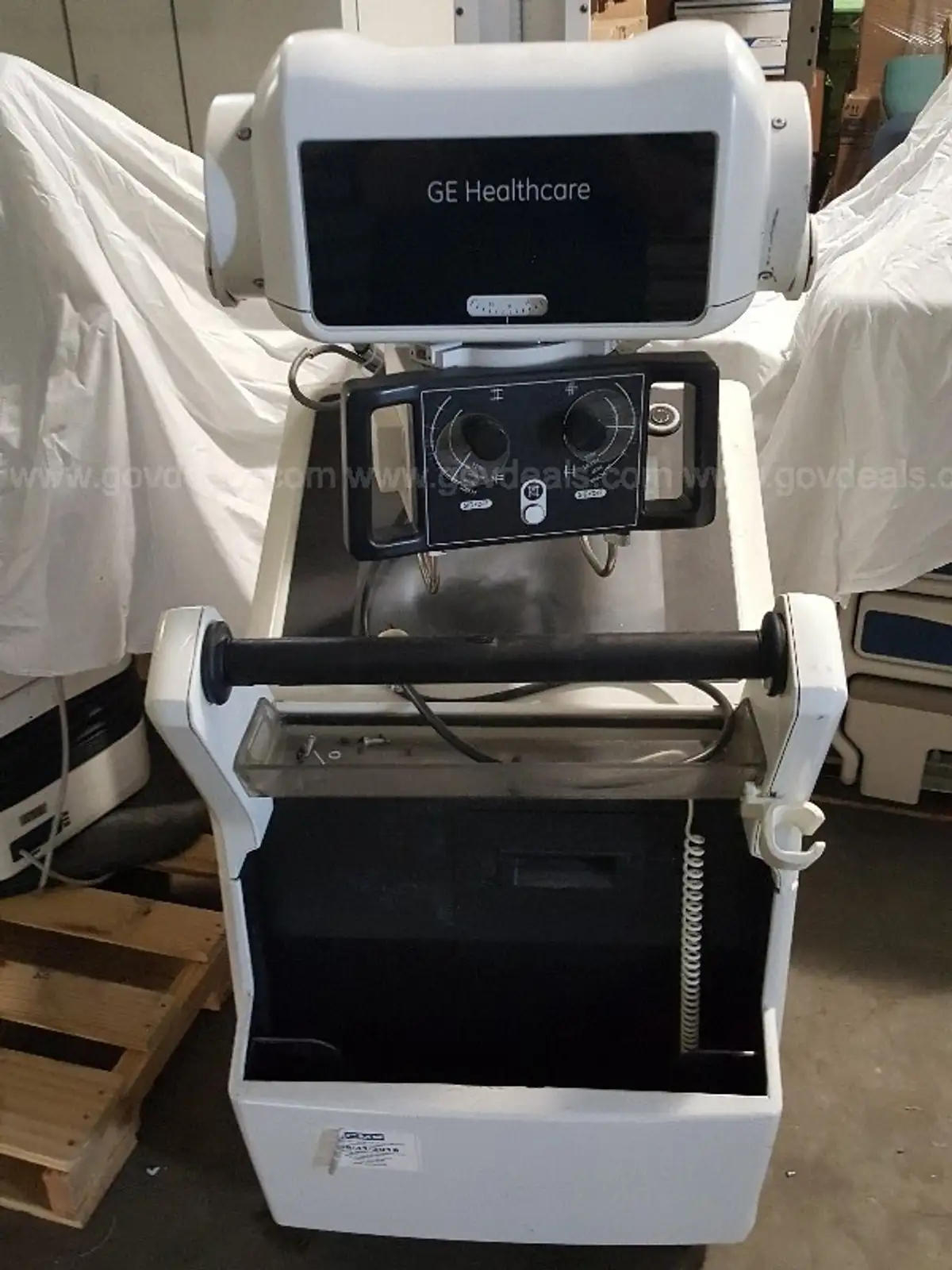 GE Optima Portable X-Ray XR220 AMX | AllSurplus