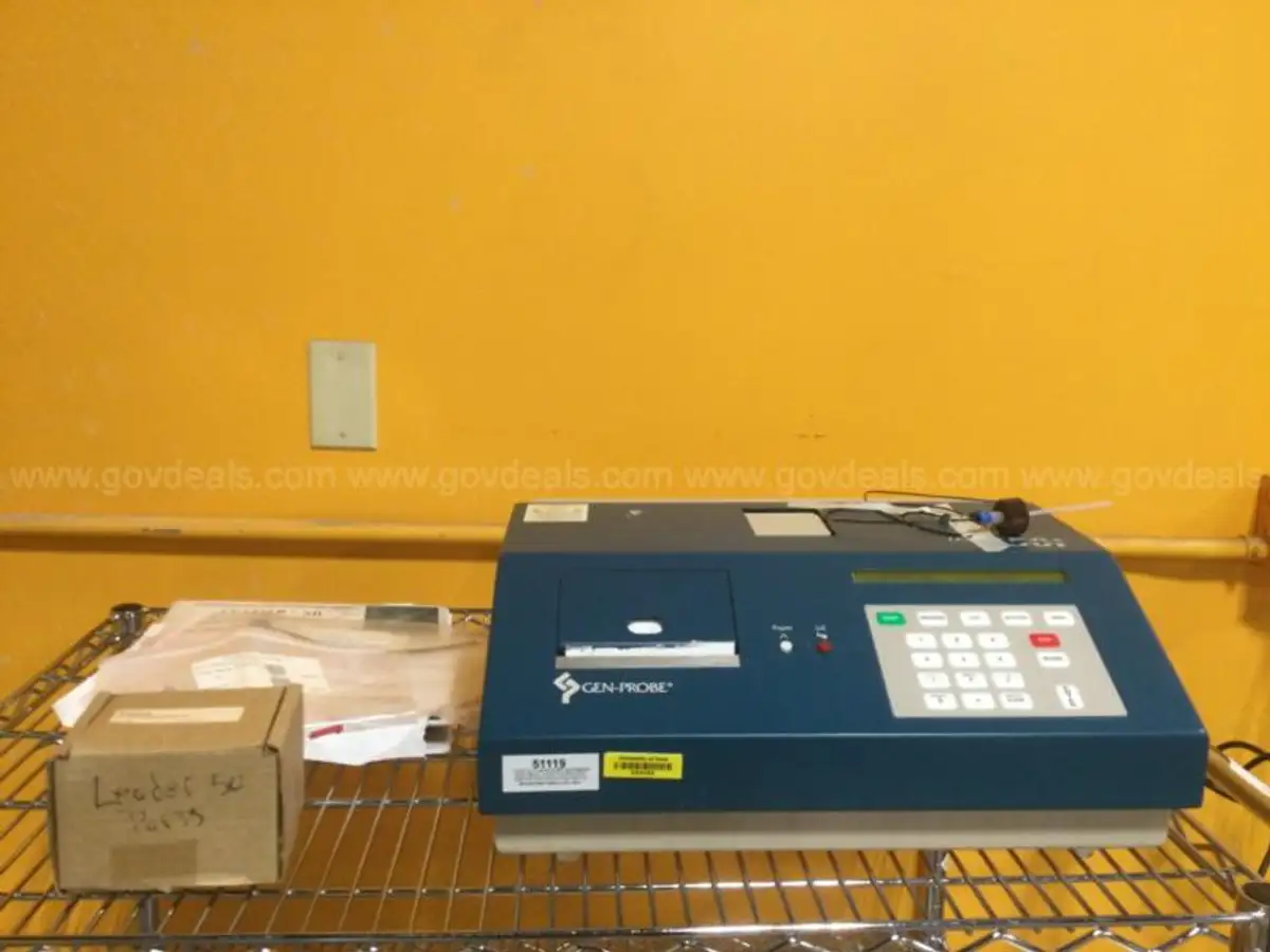 MGM Gen-Probe Leader 50i Probe Luminometer, Genetic Assay Luminescent ...