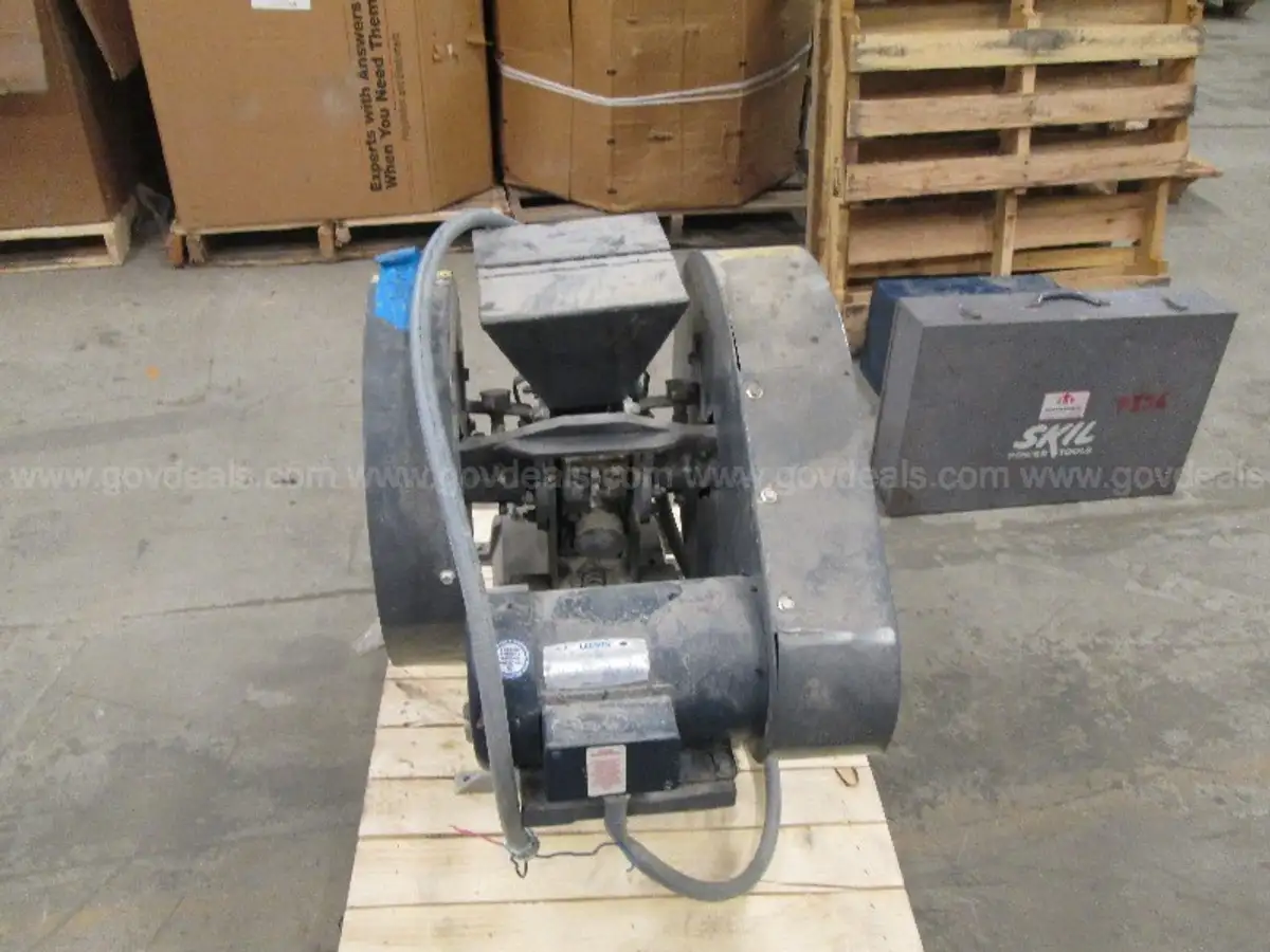 BICO/Braun Chipmunk VD67 jaw crusher rock crusher 2 HP motor | GovDeals