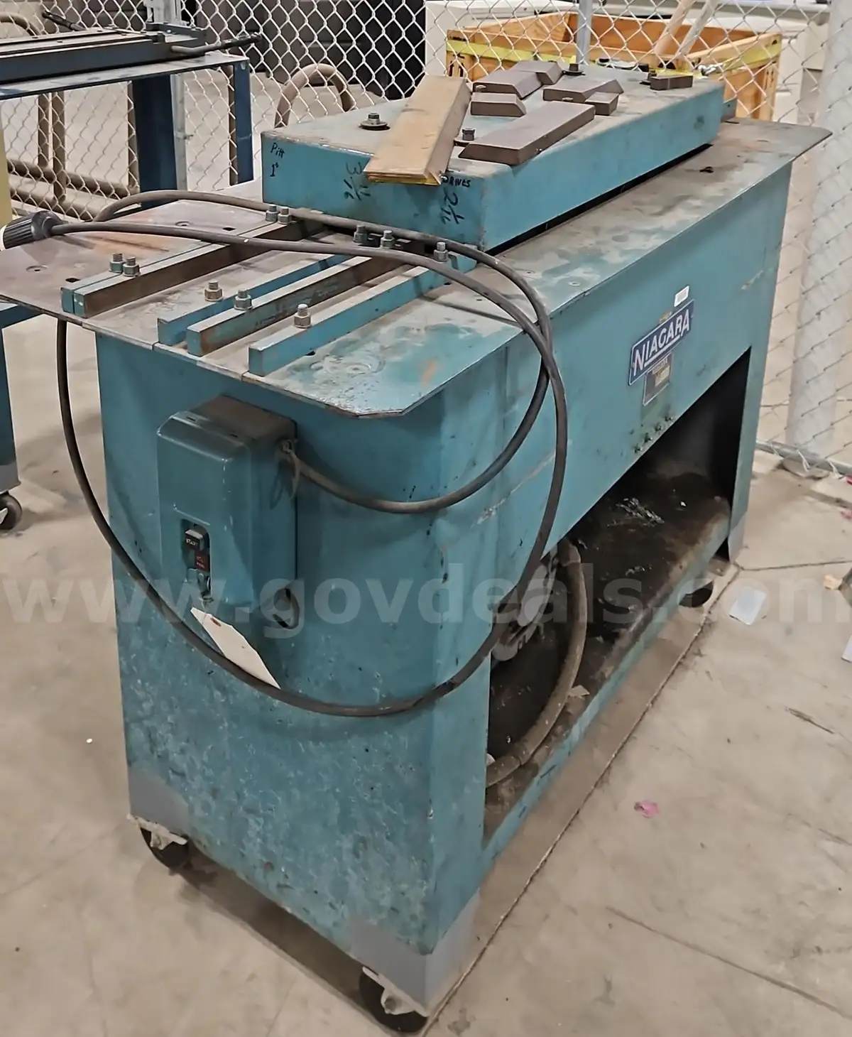Niagara Sheet Metal Working Machinery | AllSurplus