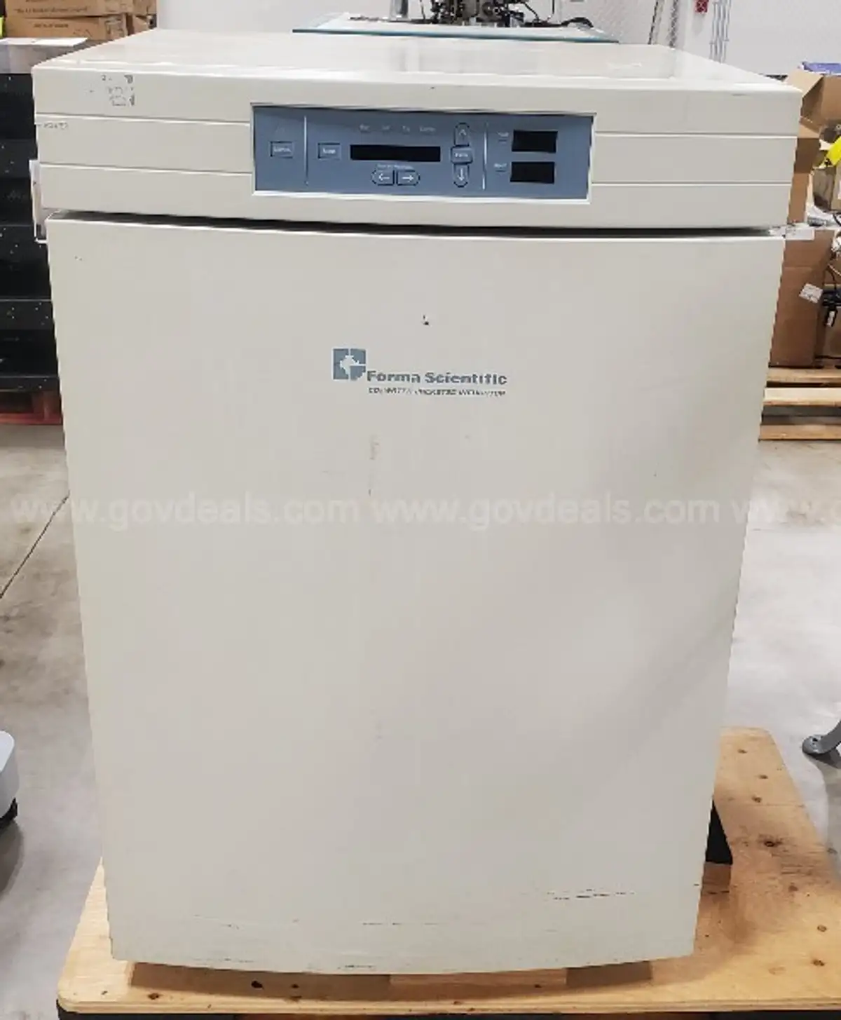 Forma Scientific Incubator | AllSurplus