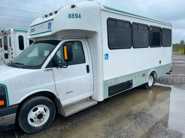 2017 GMC STV | GovDeals