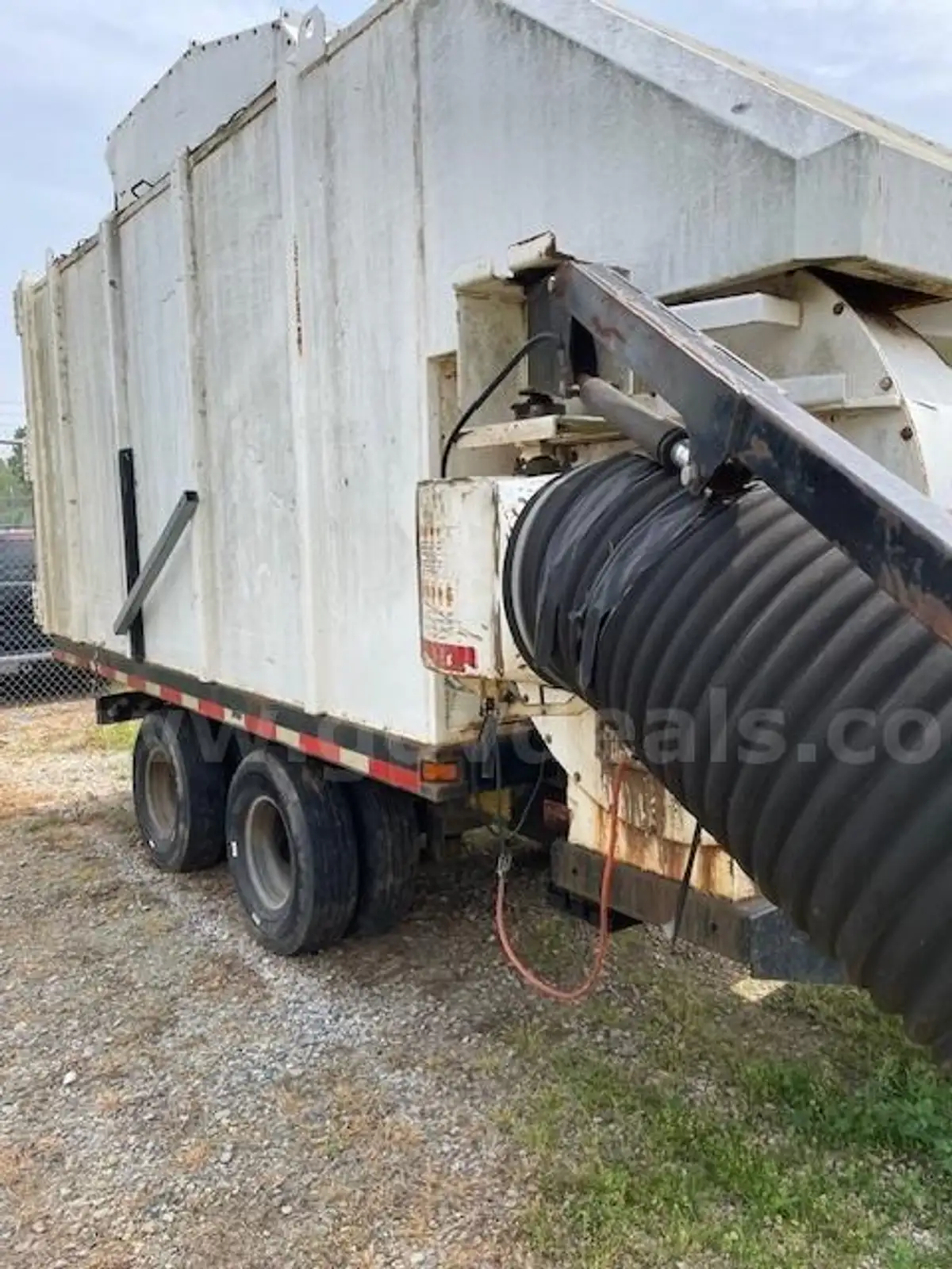 2002 ODB SCL 800 Leaf Vacuum | AllSurplus