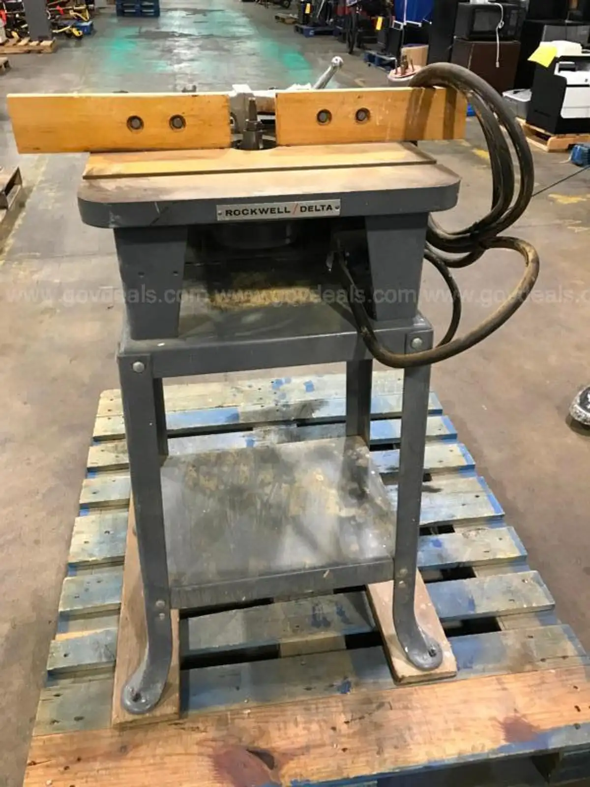 Rockwell Delta Wood Shaper Router Table | GovDeals
