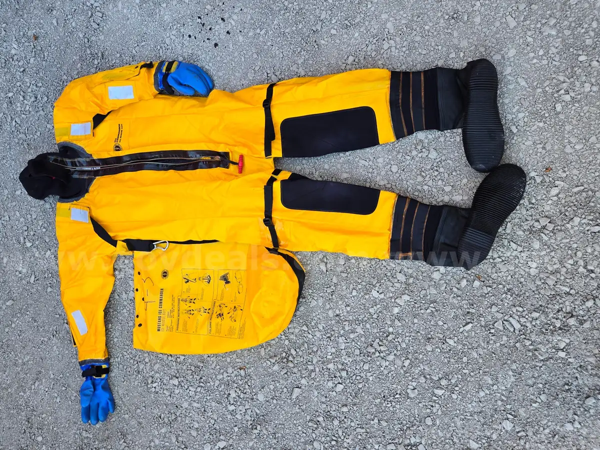 Mustang Ice Commander Suit (4-3) | AllSurplus
