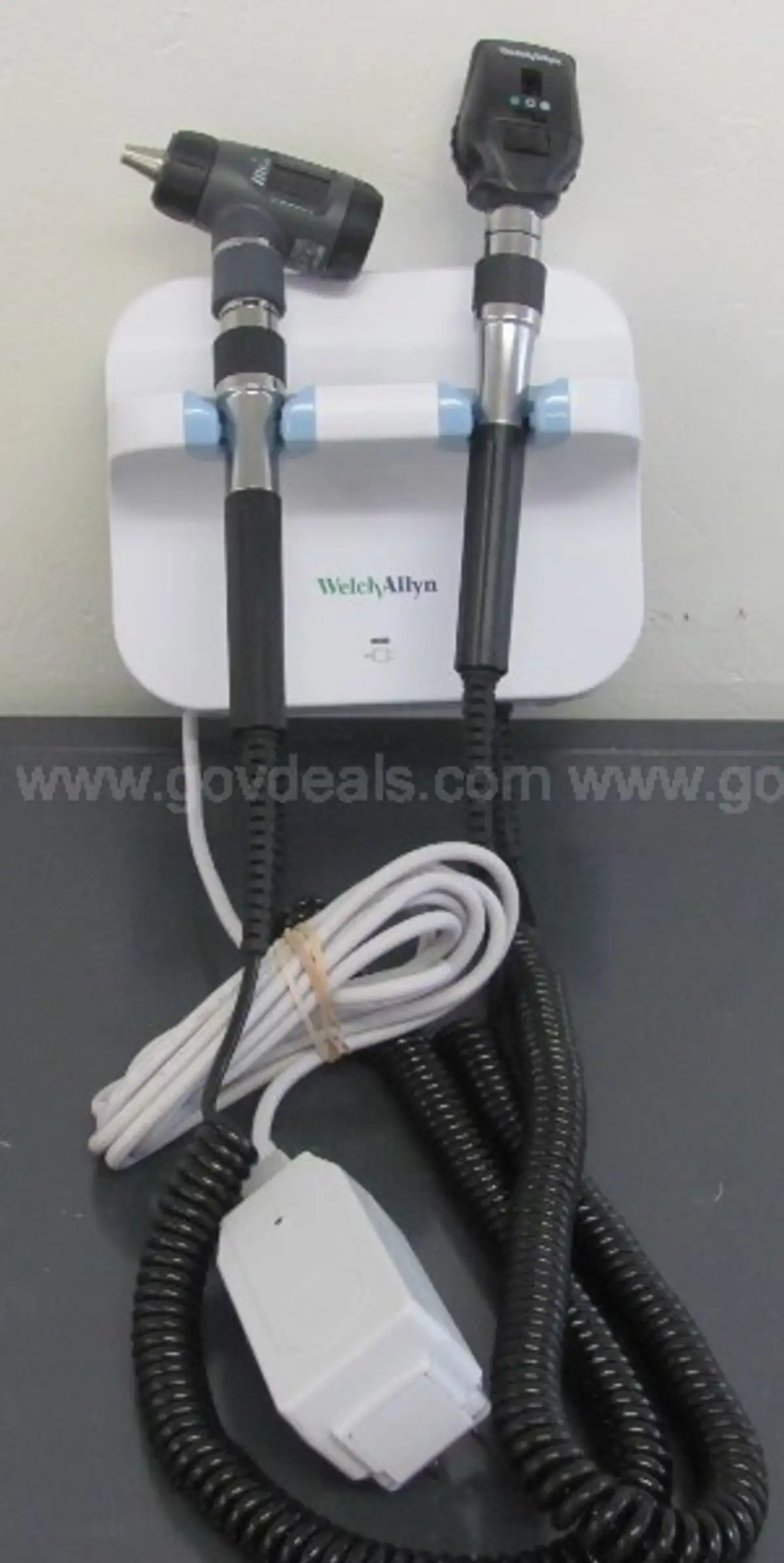 Welch Allyn Otoscope & Ophthalmoscope Wall Mount Combo Unit U1360 ...