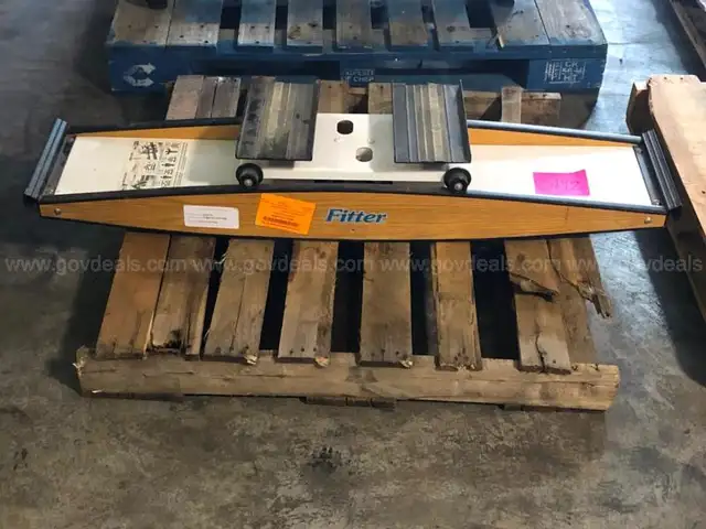 Pro Fitter 3D Cross Trainer | AllSurplus