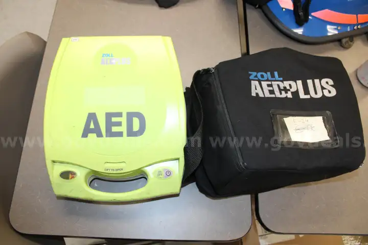 Zoll AED Plus Defibrillator | AllSurplus