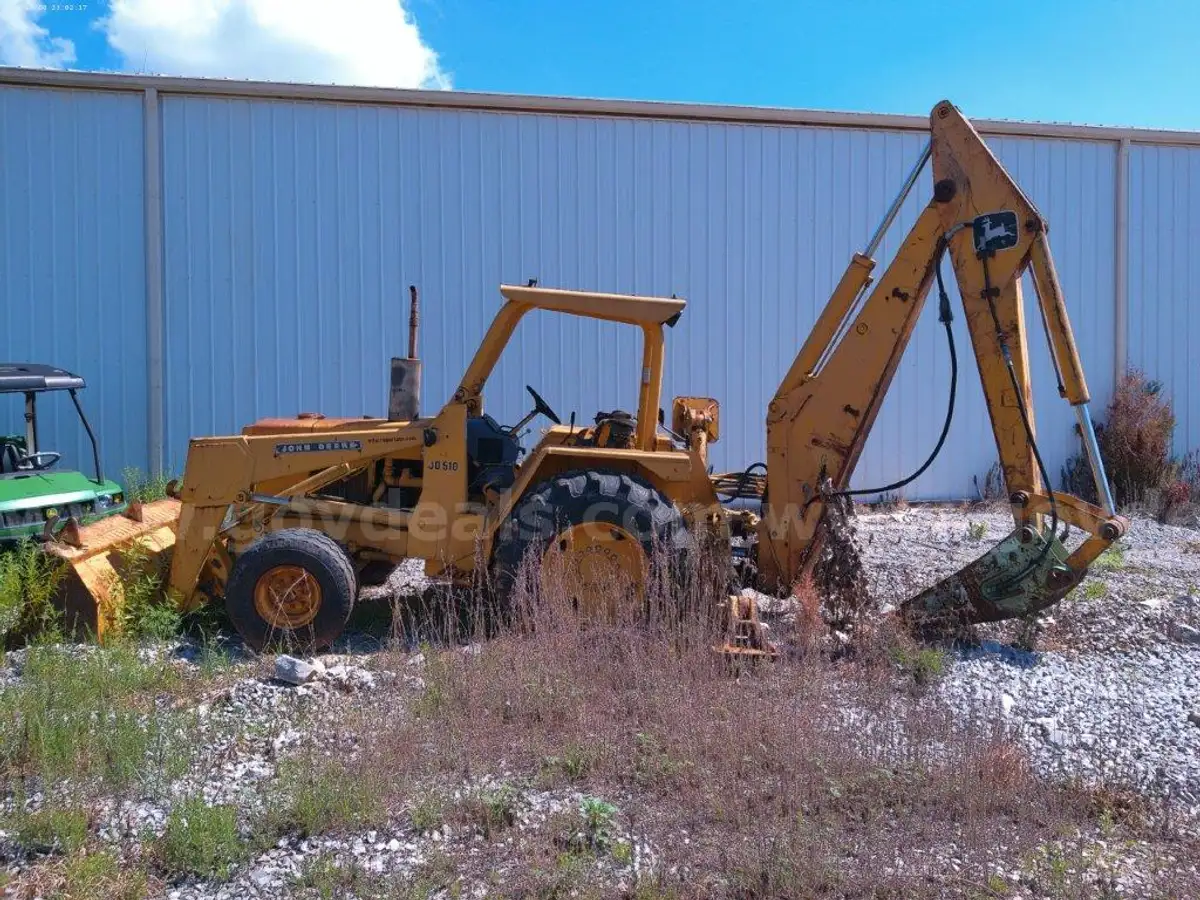 1972 JOHN DEERE JD 510 BACK HOE | AllSurplus