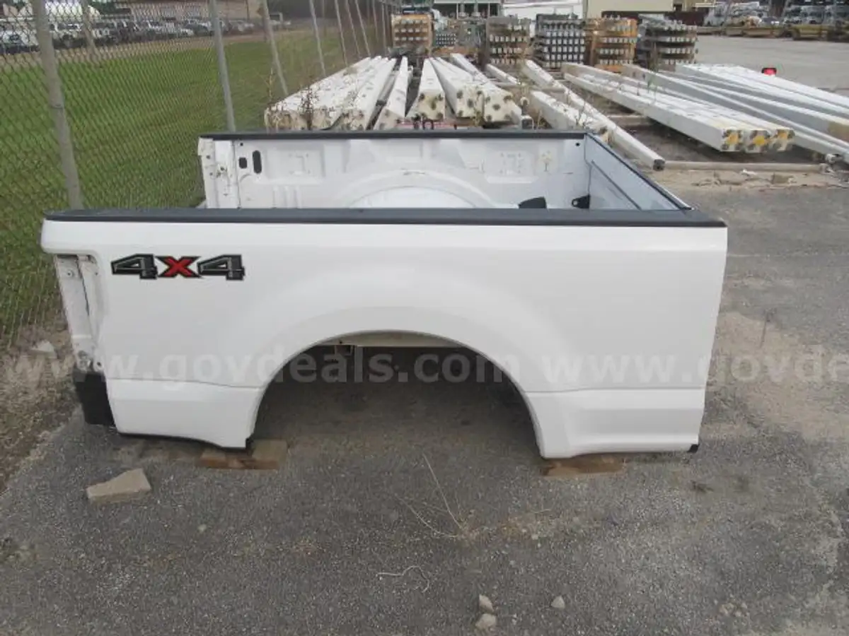 2020 Ford F250 pickup bed (used) | AllSurplus