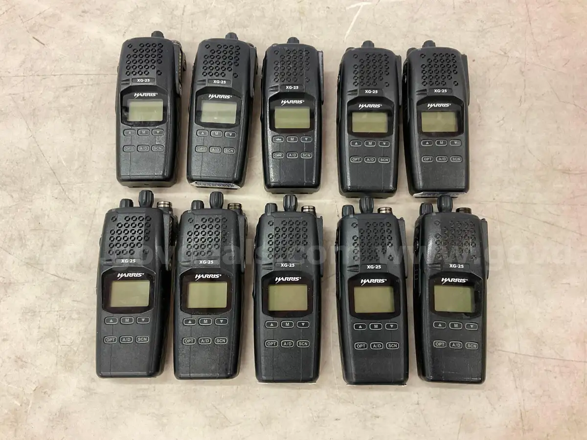 10 - Harris XG-25 Handheld Radios Model DPXG-PB78B without Batteries ...