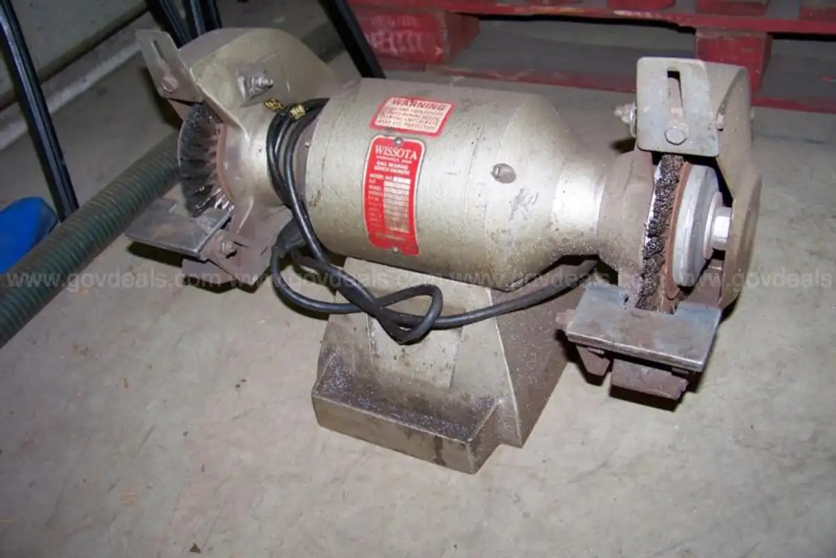 Wissota 8" bench grinder | AllSurplus