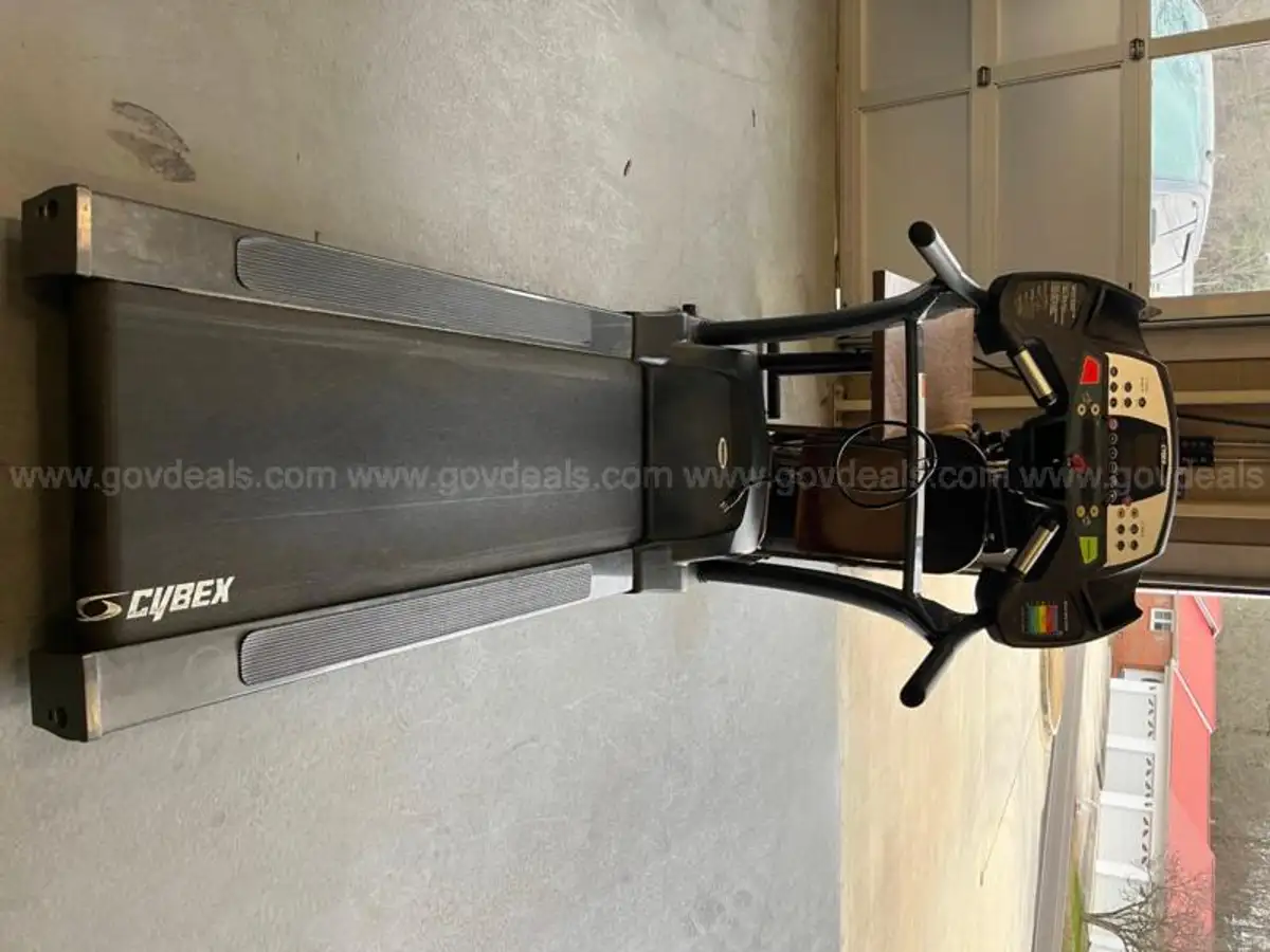 2003 Cybex Model 530T TREADMILL | AllSurplus