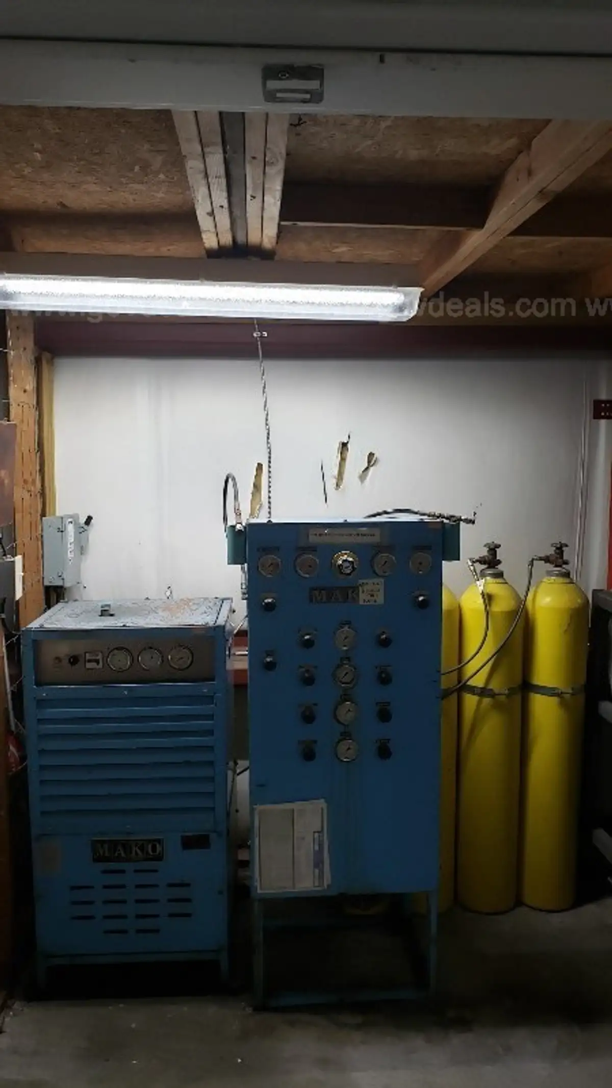 MAKO SCBA FILL STATION | AllSurplus