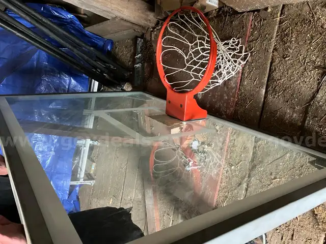 Basketball backboard and rim | AllSurplus