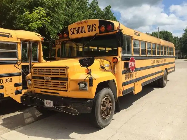 1991 Ford B700 Thomas School Bus | GovDeals