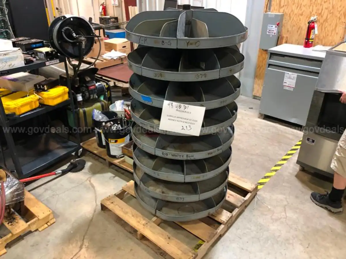 Metal Carousel Parts Bin (ID #29870) (J9-1L) (23-2154-7) 32302 | AllSurplus