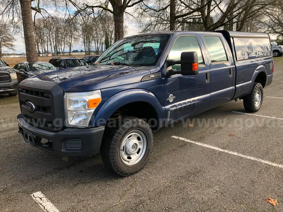 2012 Ford F-350 SD XL SuperCrew 4WD Pickup Truck 8ft. Bed w/ Canopy (ID ...