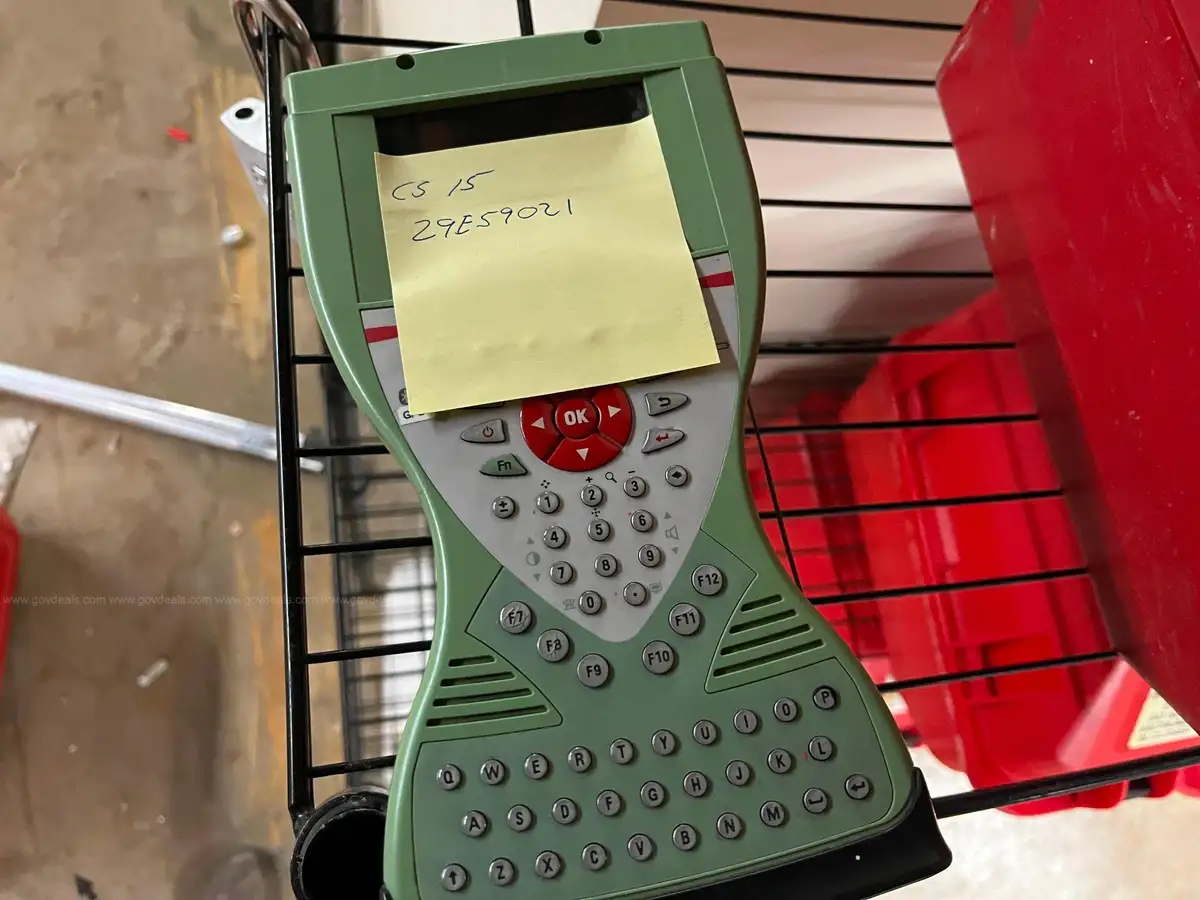 SURVEY INSTRUMENT; Data Collector (ID #32394) (AtMedLk) (24-0260-1 DOT) | AllSurplus