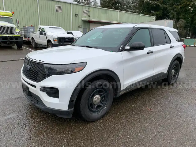 2020 Ford Explorer Interceptor AWD 4DR SUV, Rear End Damage. TOTAL ...