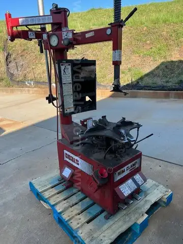 Coats 7065AX Rim Clamp tire Machine | AllSurplus