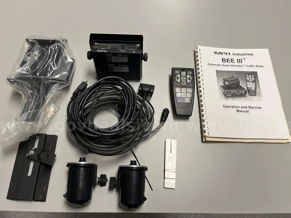 MPH Industries Bee III dual-antenna radar unit | AllSurplus