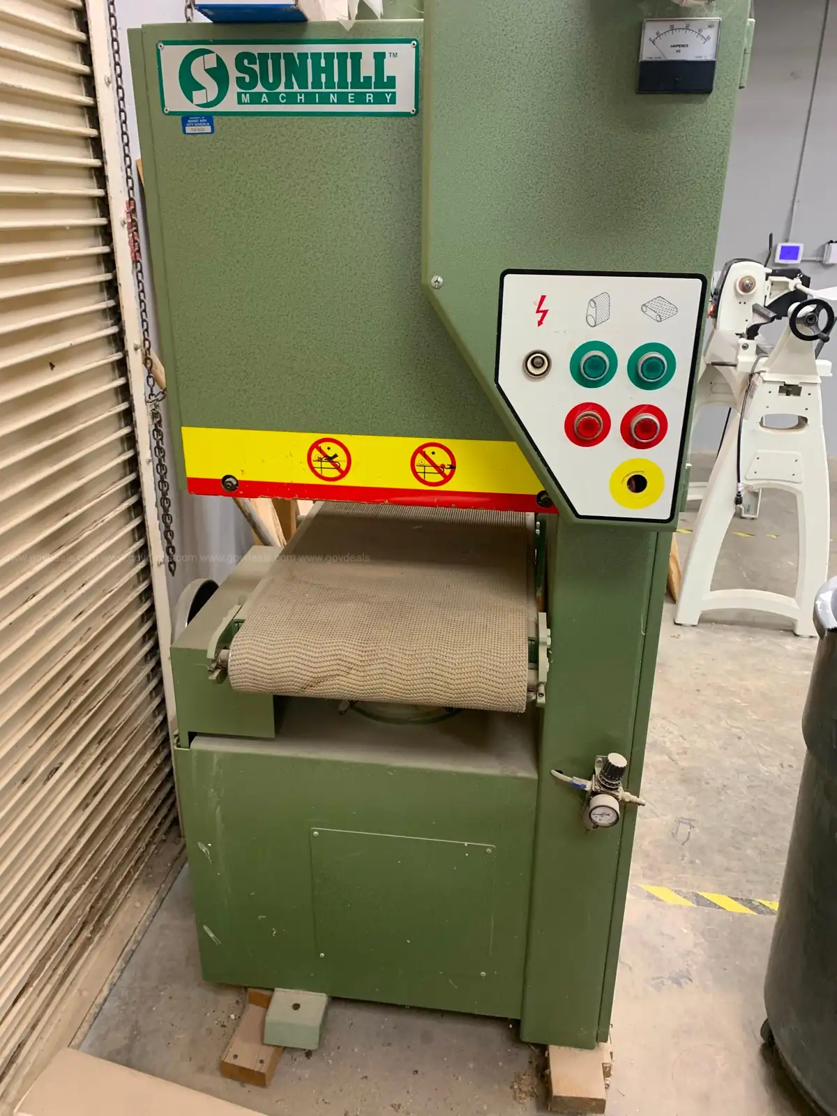 16 inch wide belt sander | AllSurplus