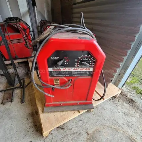 Lincoln AC/DC Welder | AllSurplus