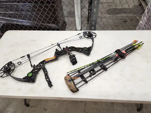 Mathews Monster Chill R Compound Bow | AllSurplus