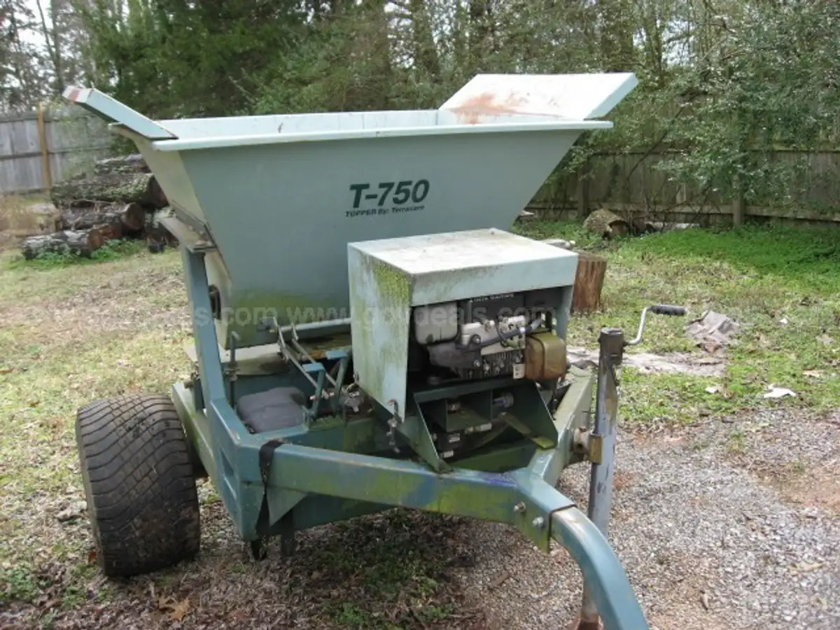 Terra Topper Pull Behind Topdresser | GovDeals