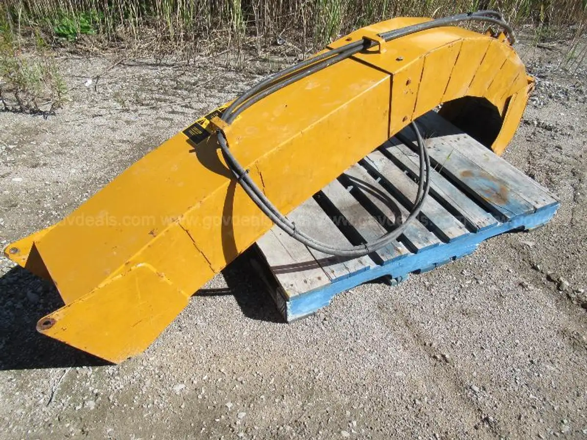 Trackless Snow Chute | AllSurplus