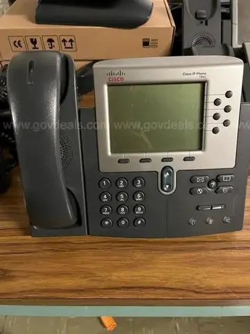 LOT OF CISCO DESKTOP PHONES | AllSurplus