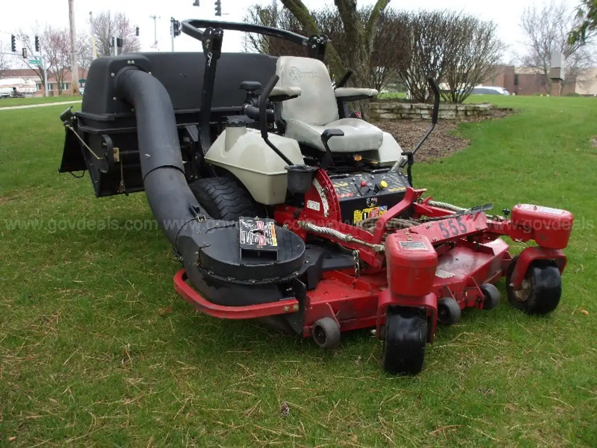 ExMark Lazer Z 60" Mower with Bagger Attachment | AllSurplus